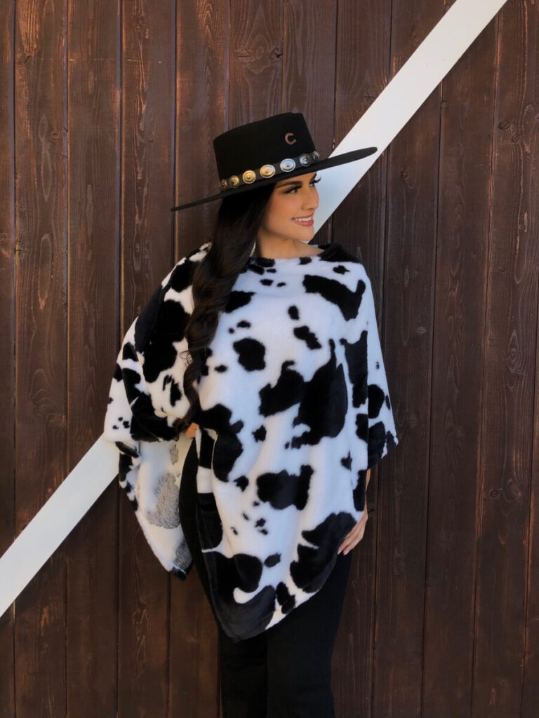 “Maralee” Faux Cow Hide Poncho ( Black ) – Ale Accessories